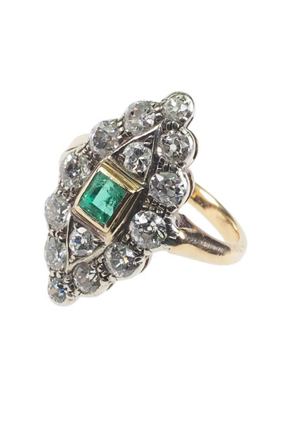 Um 1900 – Viktorianischer Ring aus 18 ct. Gold & Silber, mit Diamanten und einem Smaragd ...